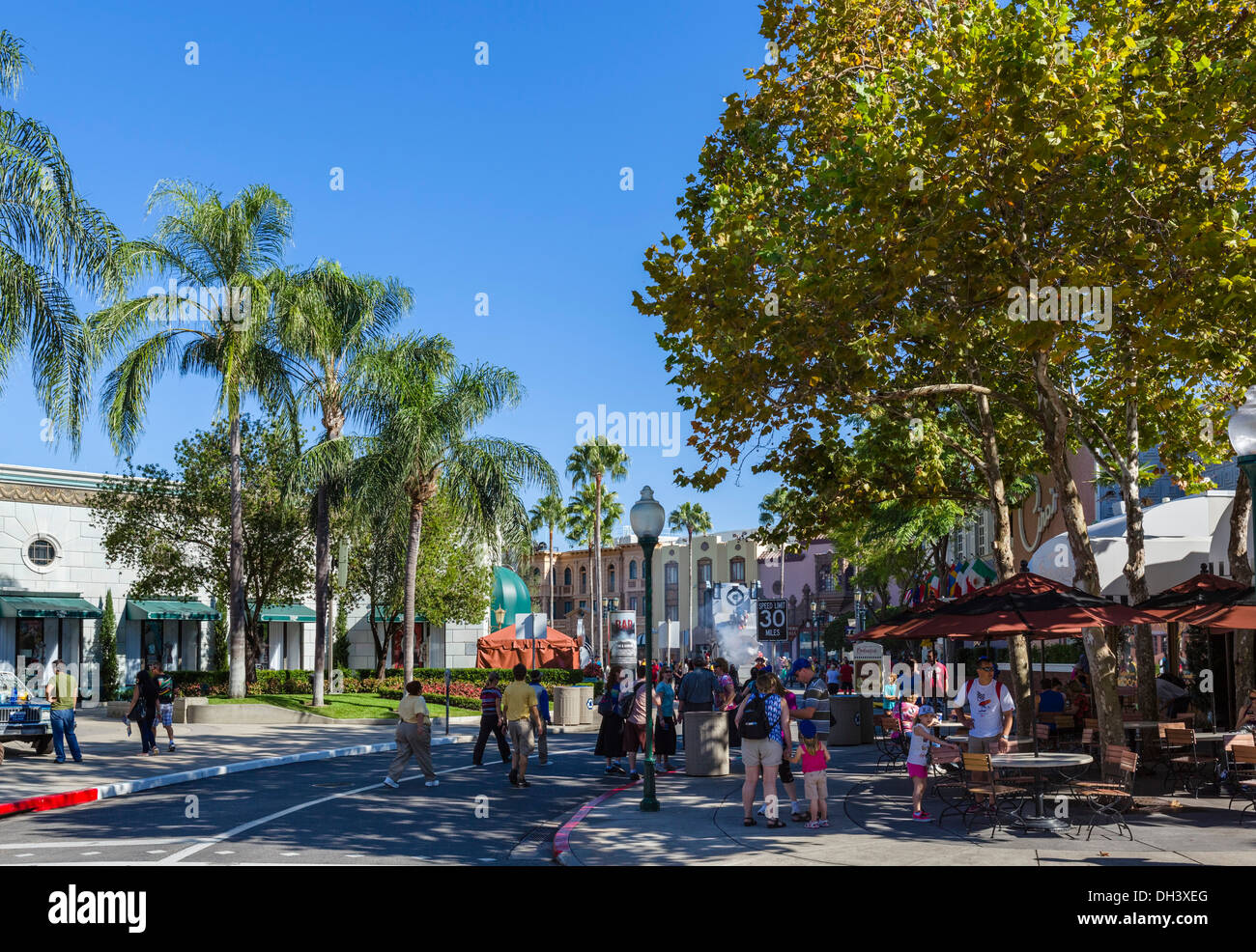 Universal studios hollywood hi-res stock photography and images - Alamy