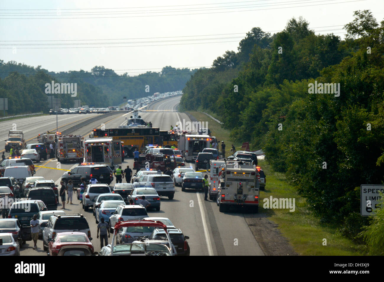 Traffic gridlock hi-res stock photography and images - Alamy