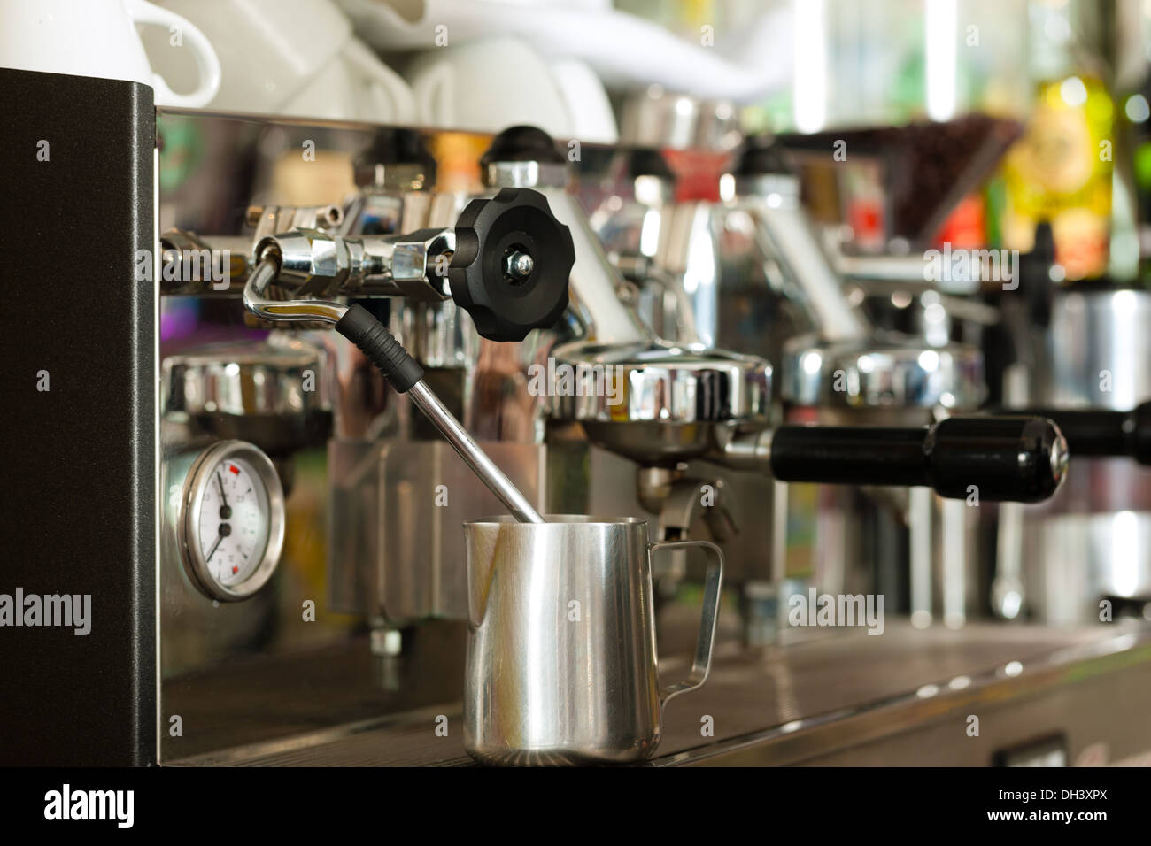 Automat restaurant hi-res stock photography and images - Alamy