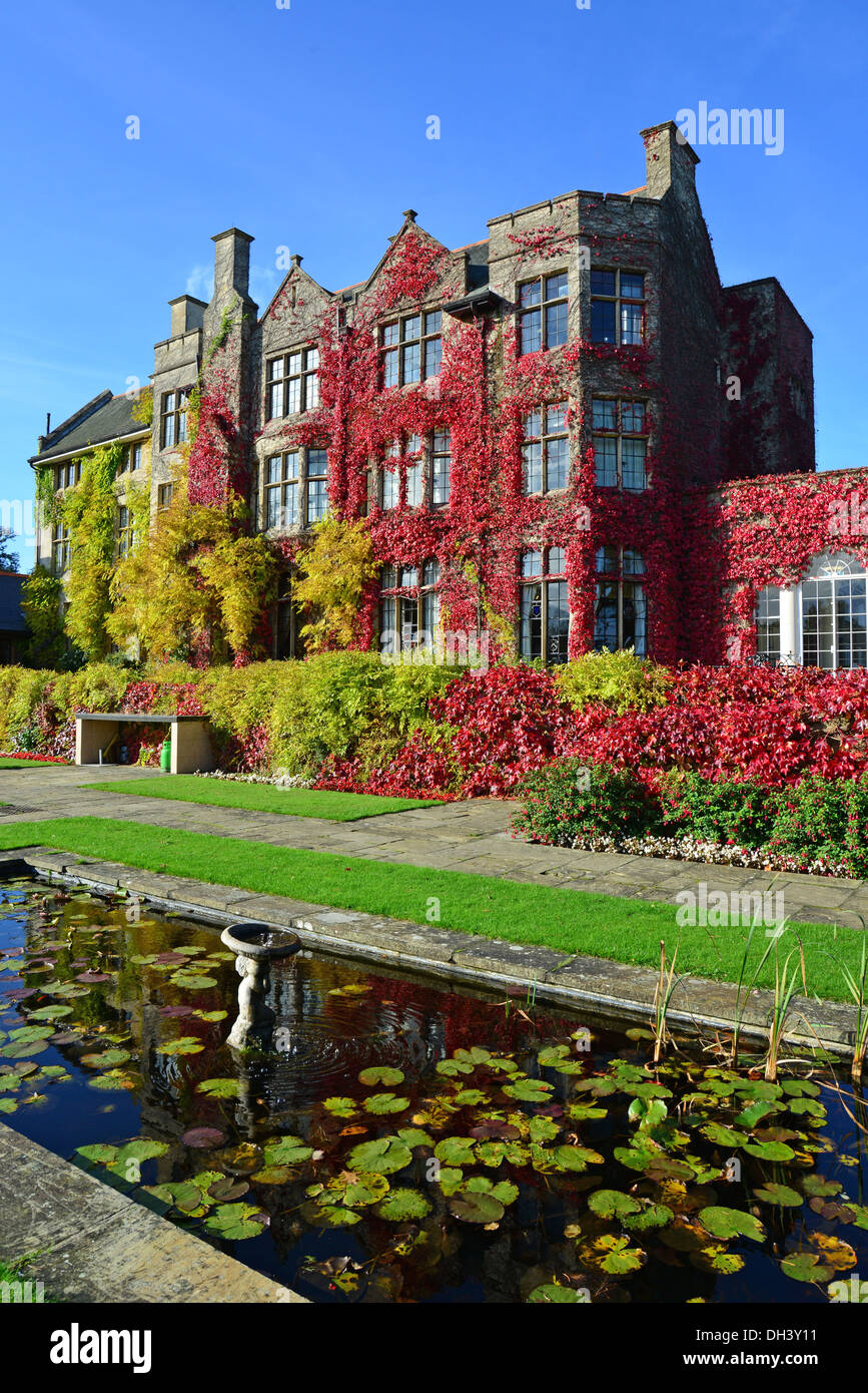 Bagshot park hi-res stock photography and images - Alamy