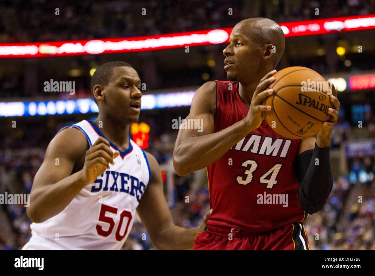 October 30, 2013: Miami Heat shooting guard Ray Allen (34) in action ...