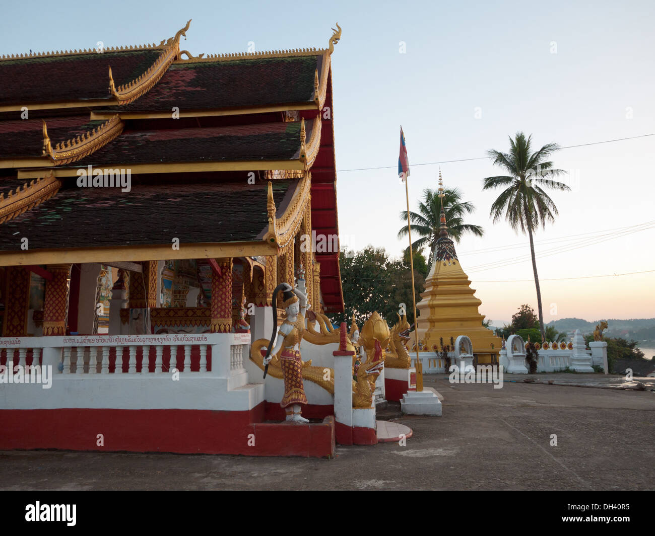 Buddhist temple huay xai laos hi-res stock photography and images - Alamy