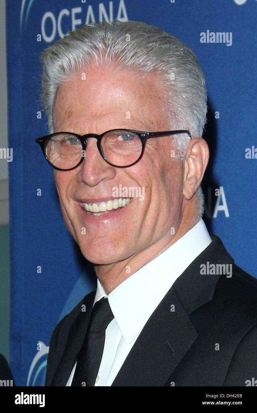 Los Angeles, California, USA. 30th Oct, 2013. Ted Danson attends Oceana ...