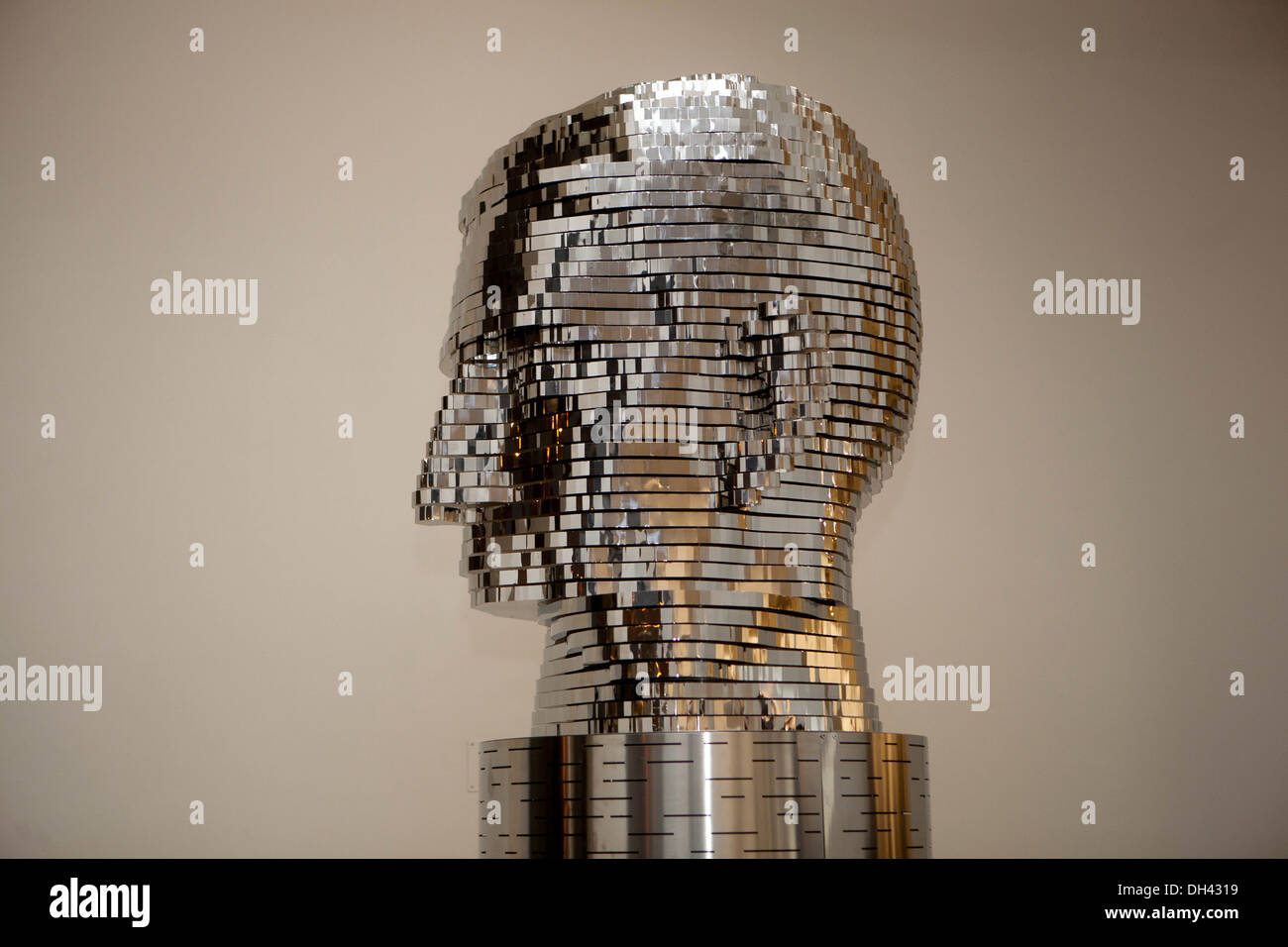 Metalmorphosis statue hi-res stock photography and images - Alamy