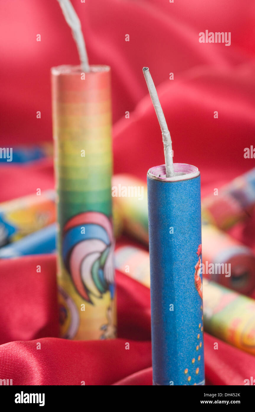 Diwali firecrackers delhi hi-res stock photography and images - Alamy