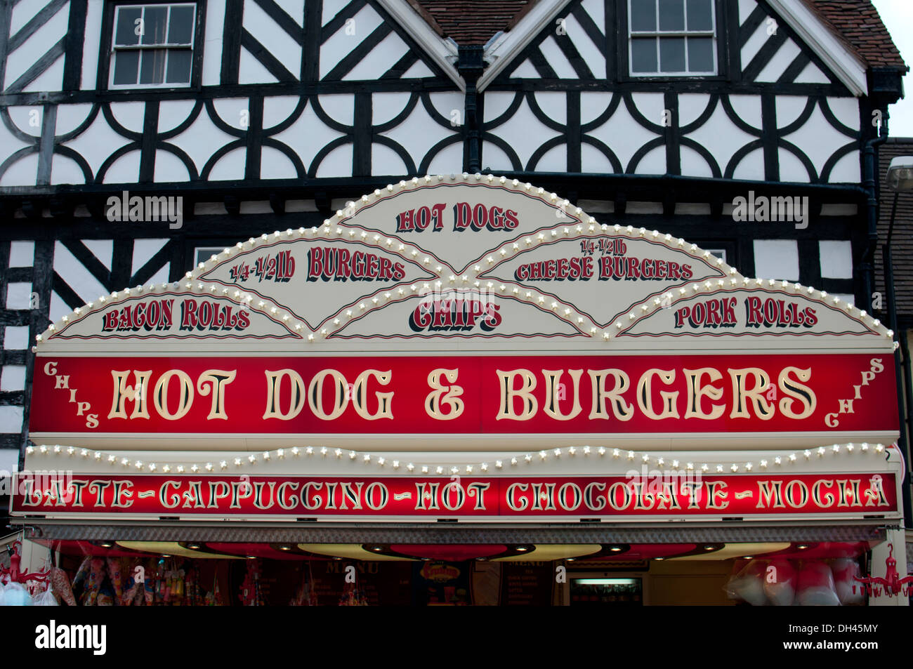 Funfair food stall hi-res stock photography and images - Alamy