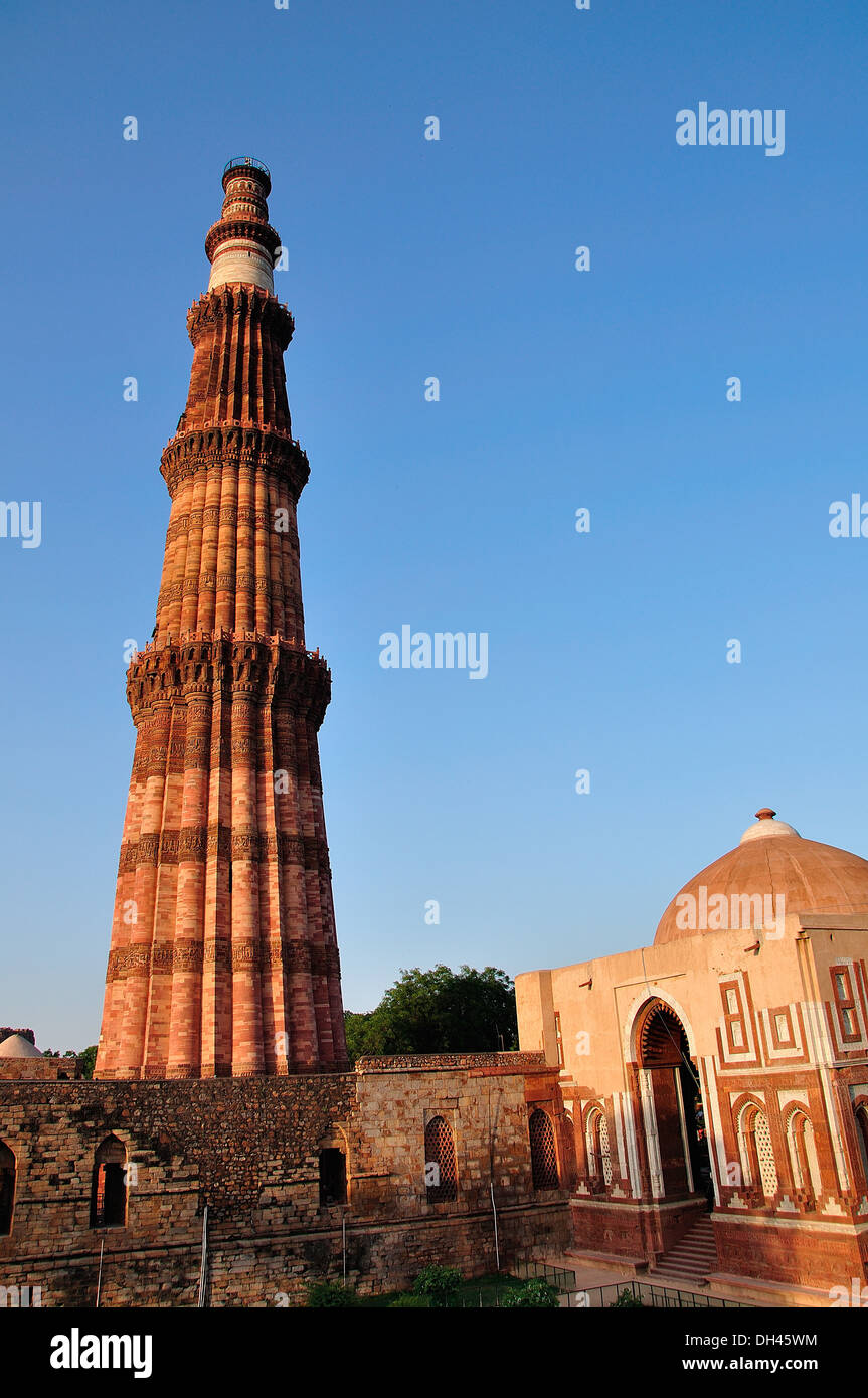 Kutub minar hi-res stock photography and images - Alamy