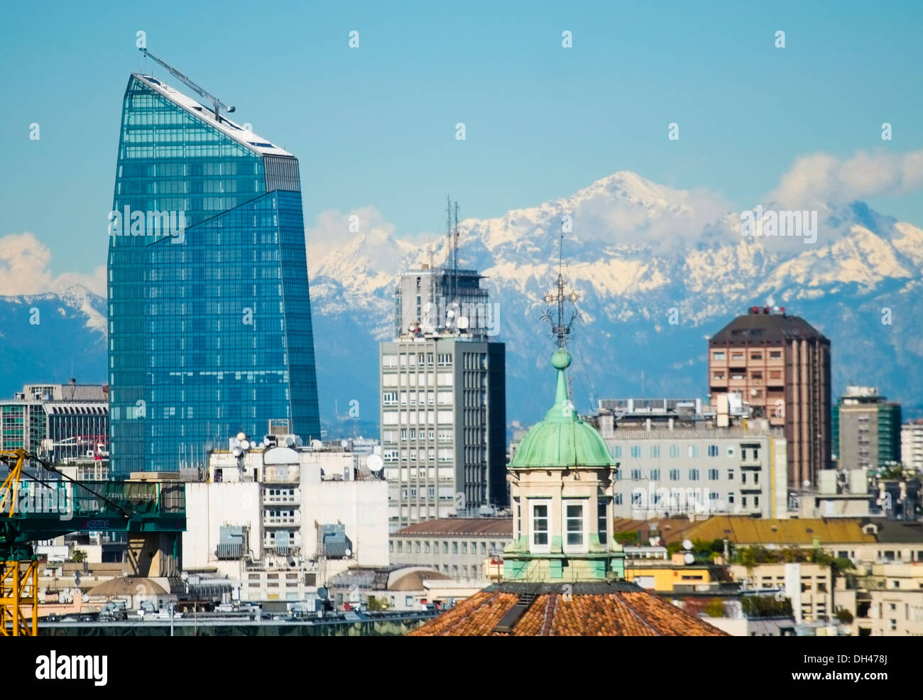 Milan modern architecture hi-res stock photography and images - Alamy