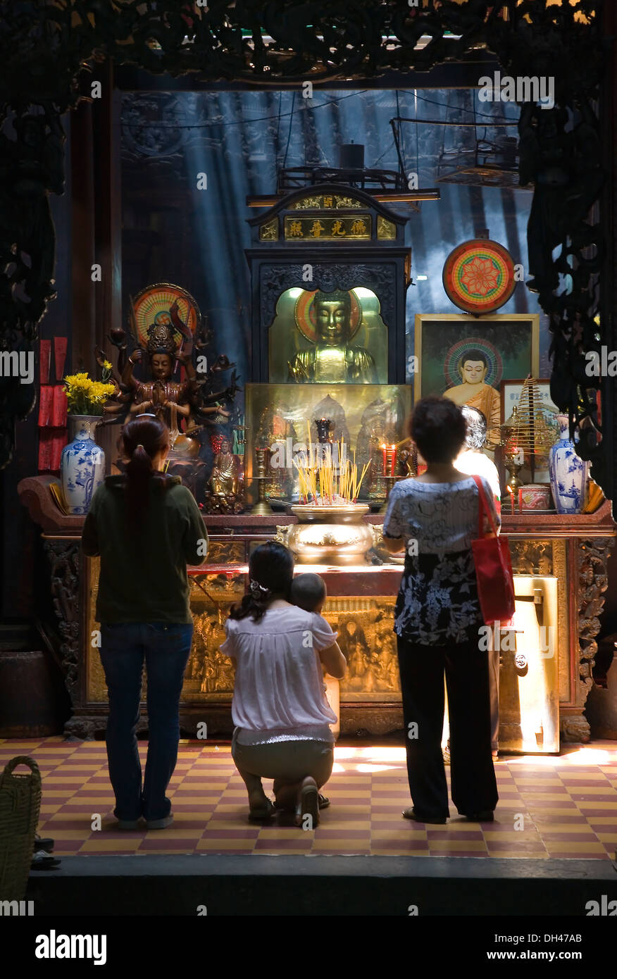 Taoism prayer hi-res stock photography and images - Alamy