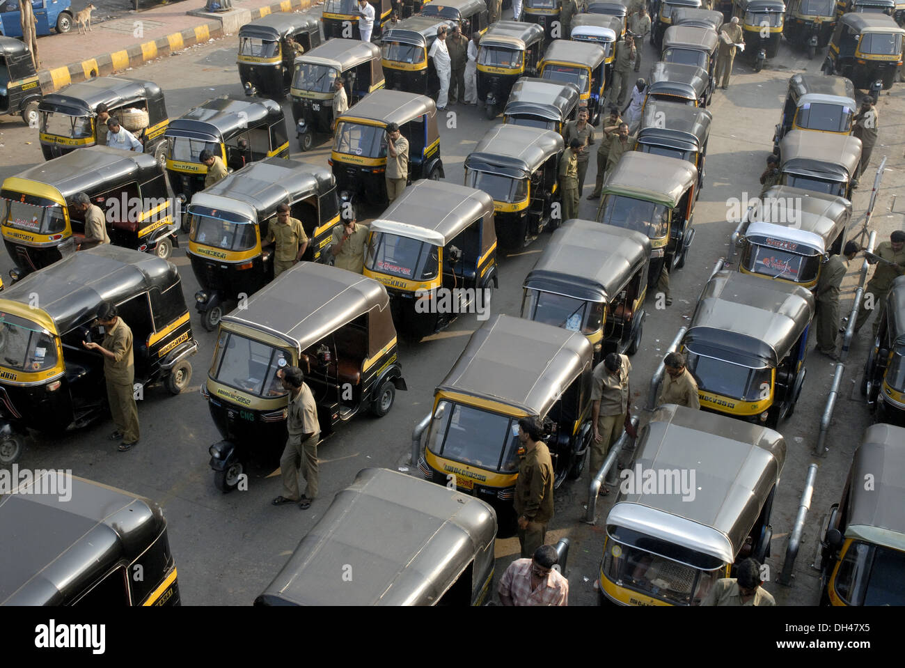Auto Rickshaw stand Thane Maharashtra India Stock Photo - Alamy
