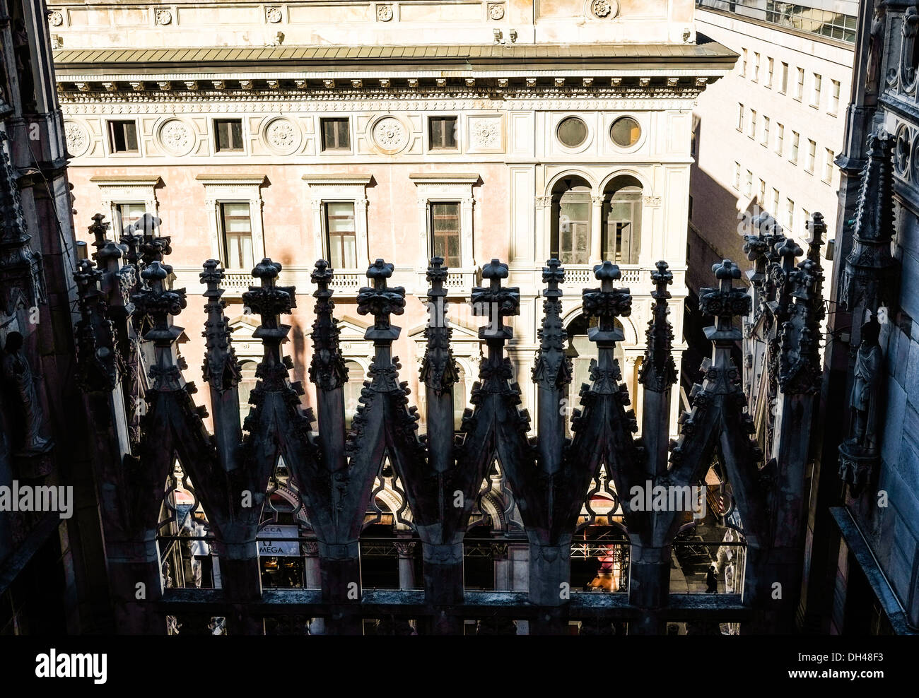 Milan historic building hi-res stock photography and images - Alamy