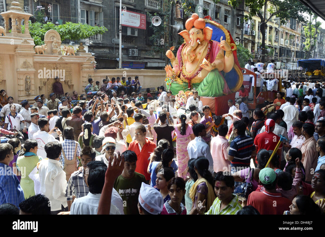 Ganpati idol ganesh festival procession crowd Mumbai Maharashtra India ...