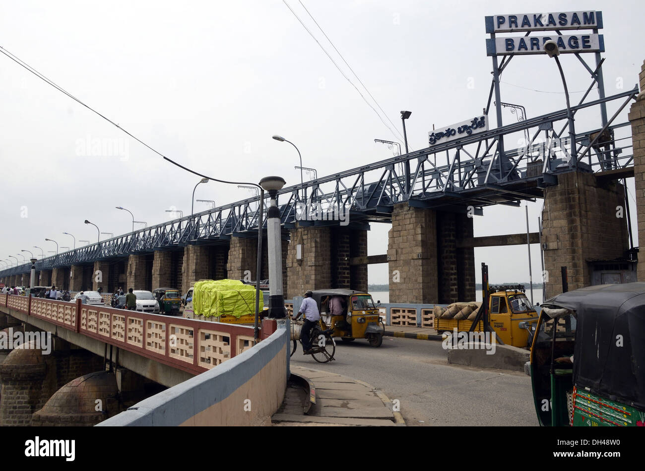 prakasam barrage vijayawada Andhra pradesh India Stock Photo - Alamy