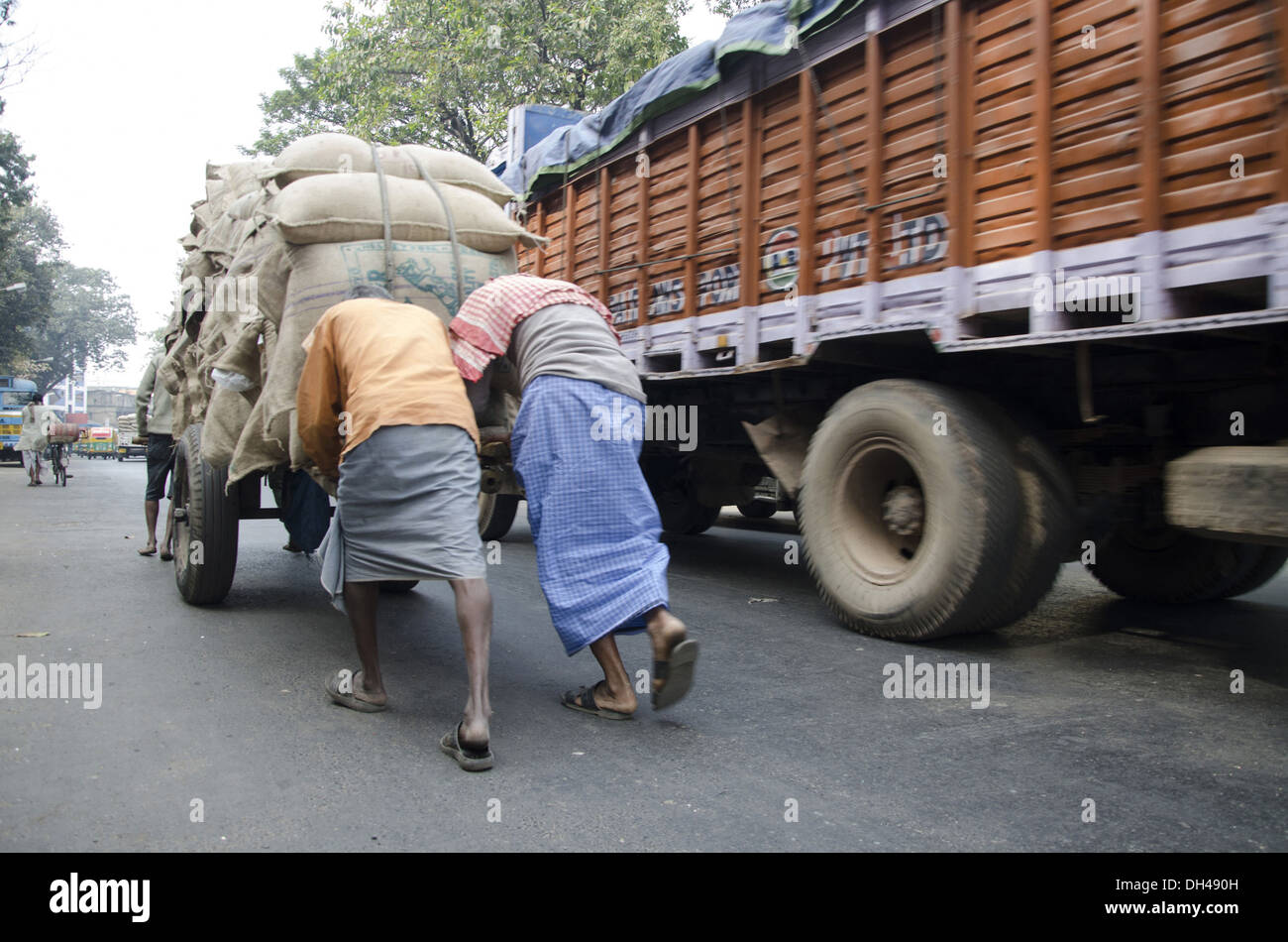 Labourer carrying hi-res stock photography and images - Alamy