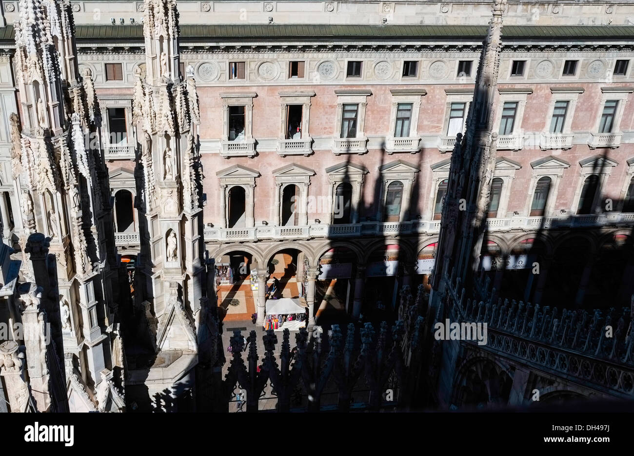 Milan historic building hi-res stock photography and images - Alamy