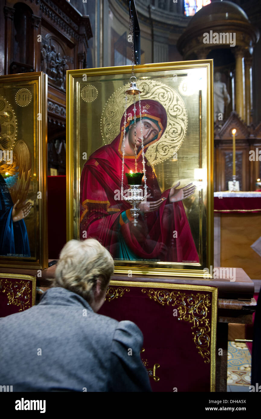 Faithful praying before the Virgin Mary's Coptic Christian S. Maria ...