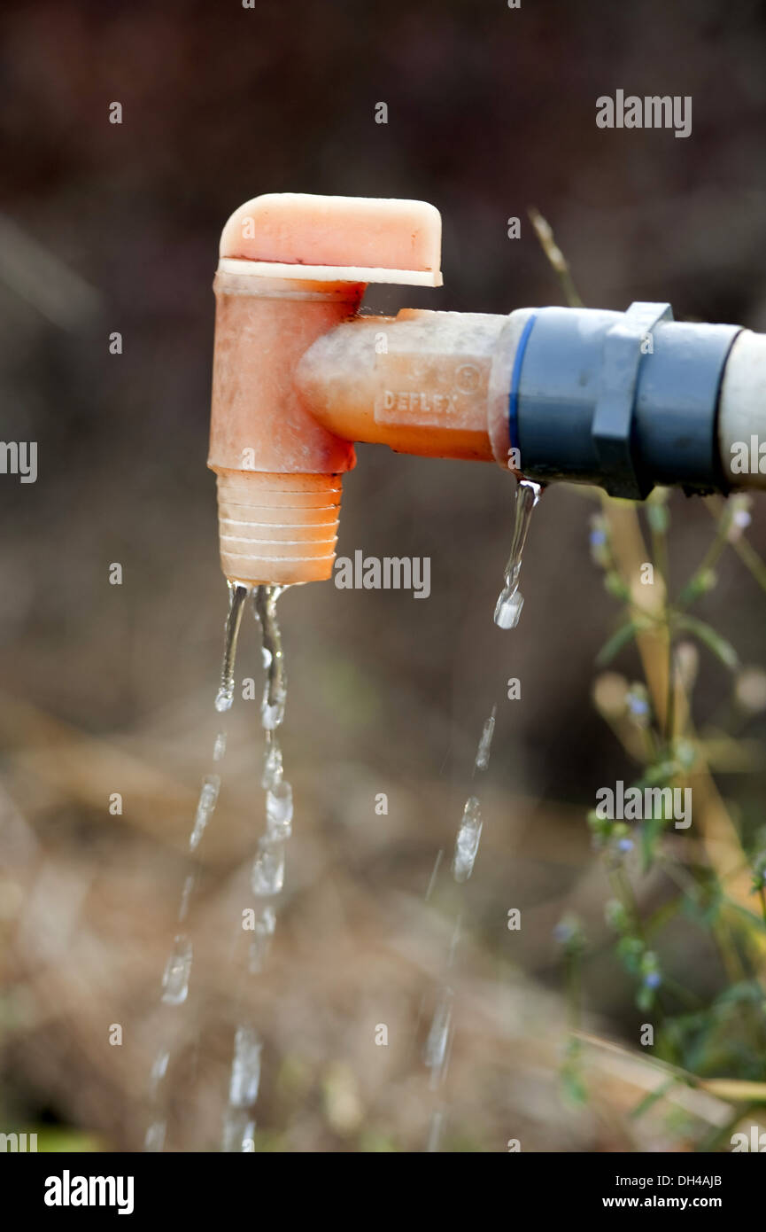 Water tap india hi-res stock photography and images - Alamy