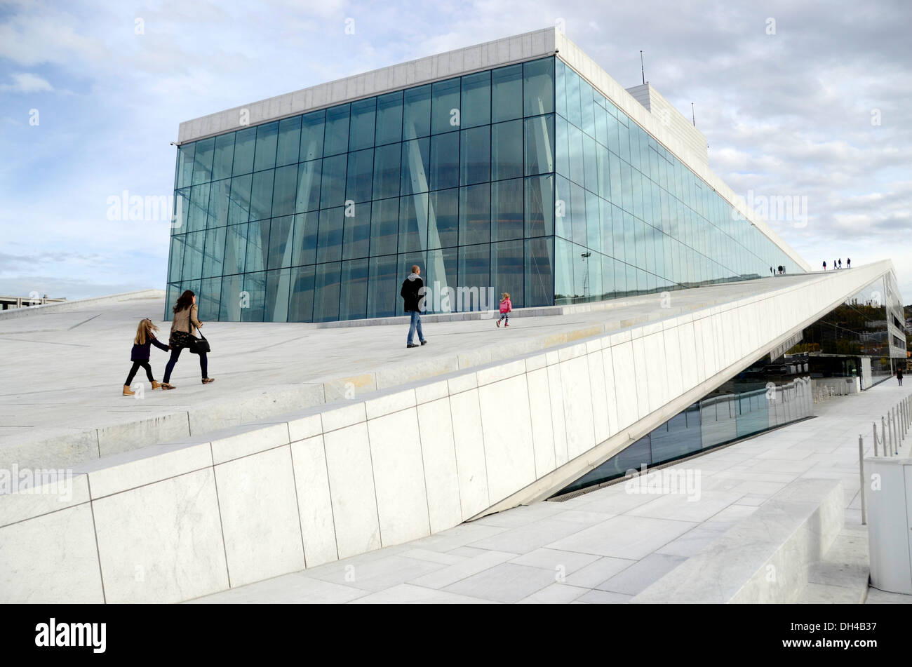 Olso, norway opera house hi-res stock photography and images - Alamy