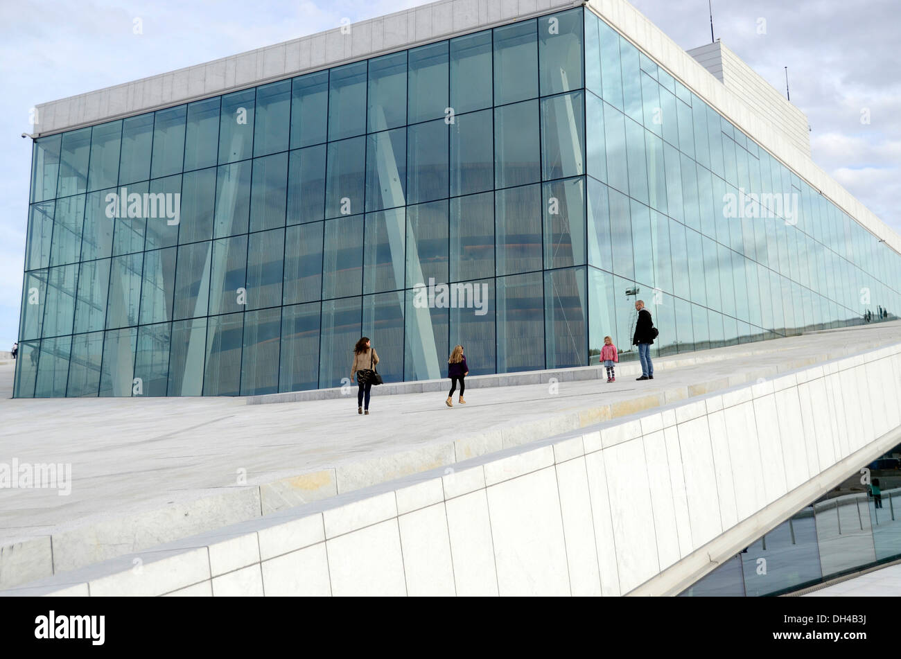Olso, norway opera house hi-res stock photography and images - Alamy