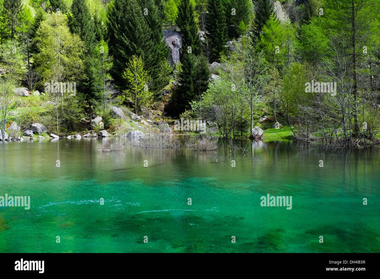 Mountain lake in Val di Mello, Val Masino , Italy Stock Photo - Alamy