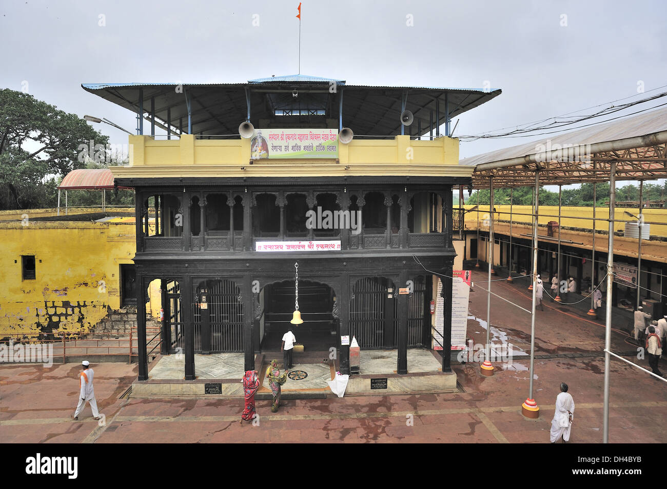 Paithan hi-res stock photography and images - Alamy