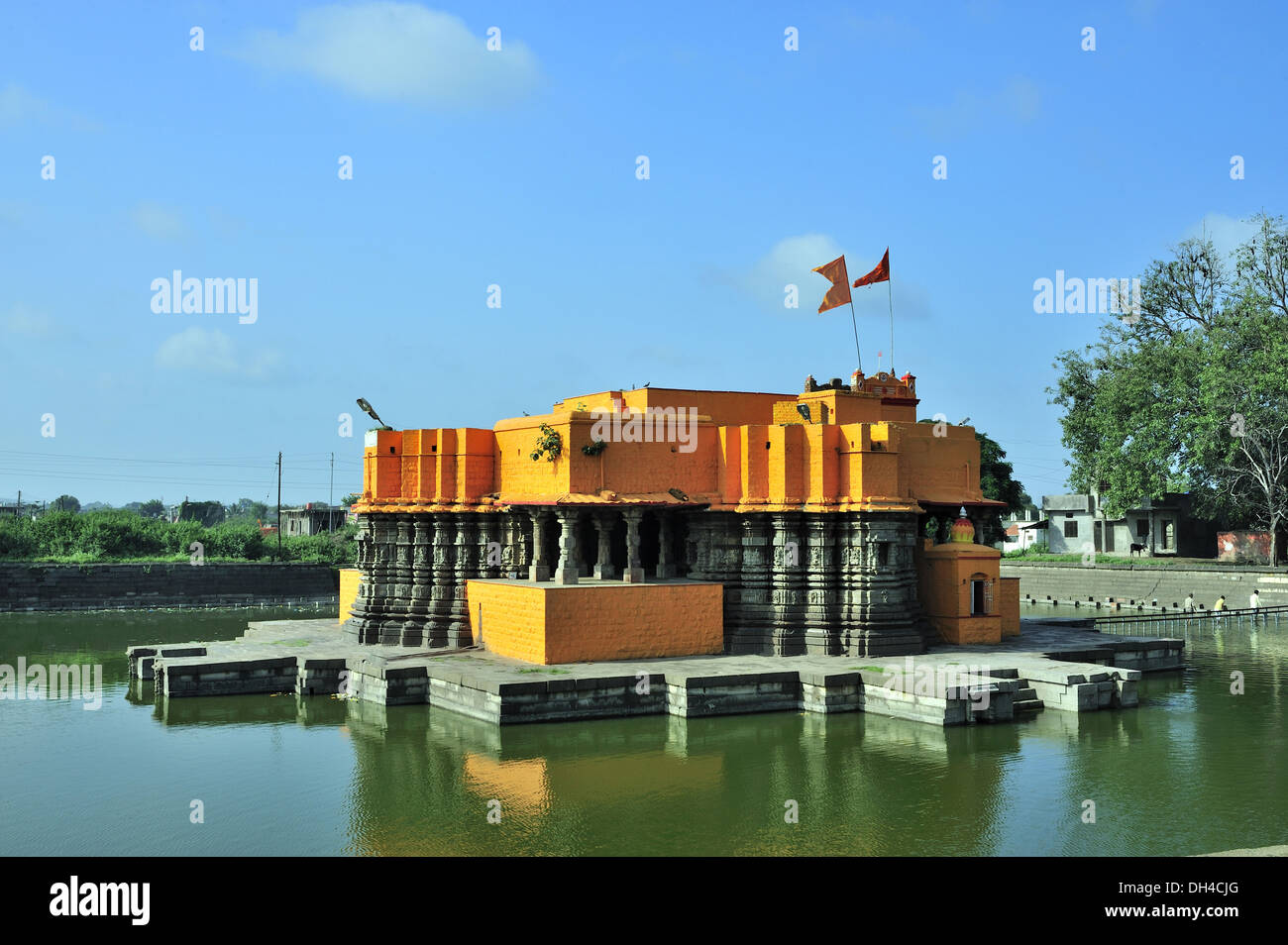 kankaleshwar temple lake at beed maharashtra india Asia Stock Photo - Alamy