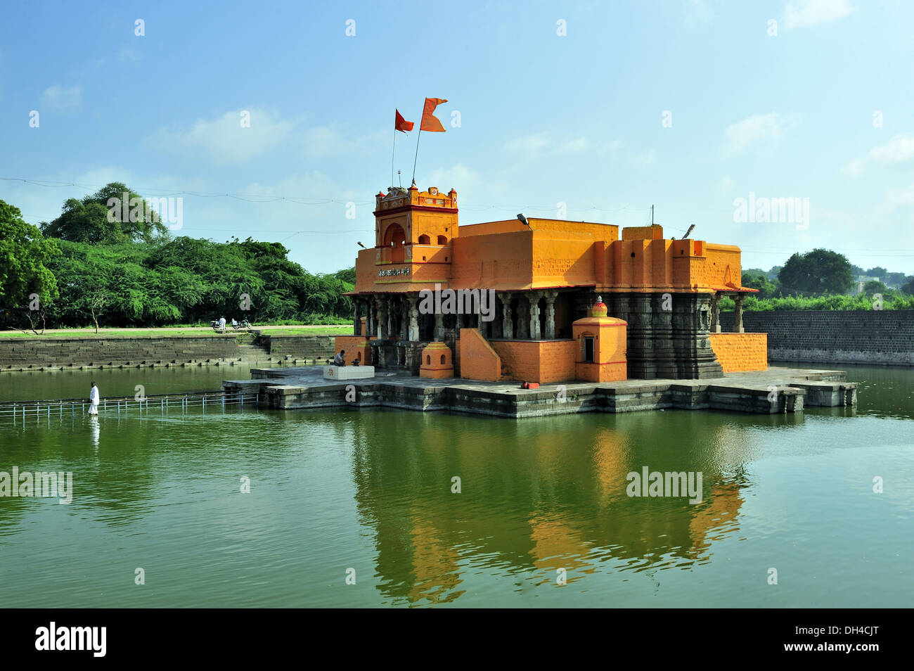 kankaleshwar temple lake at beed maharashtra india Asia Stock Photo - Alamy