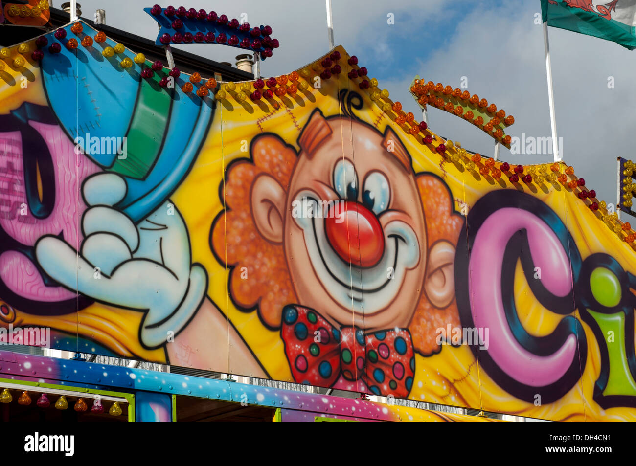 Clowns at fairground hi-res stock photography and images - Alamy