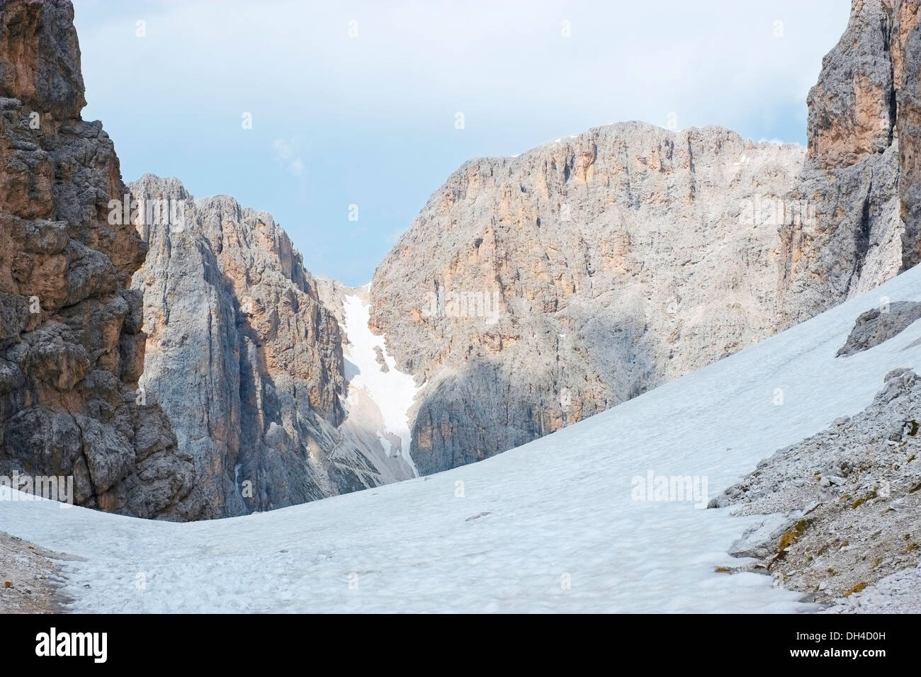 Snow in summer hi-res stock photography and images - Alamy