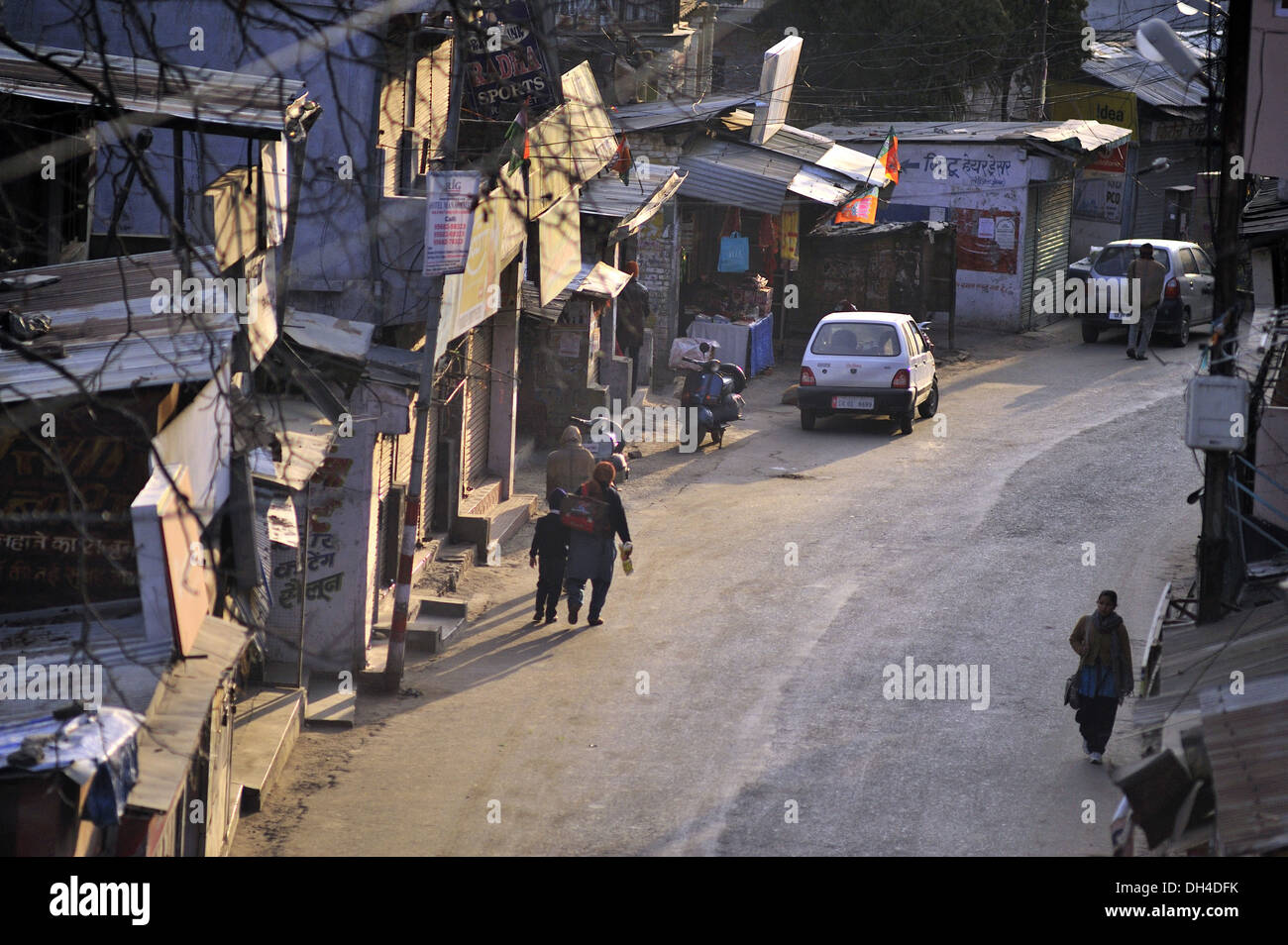 Road at almoda uttarakhand India Asia Stock Photo - Alamy