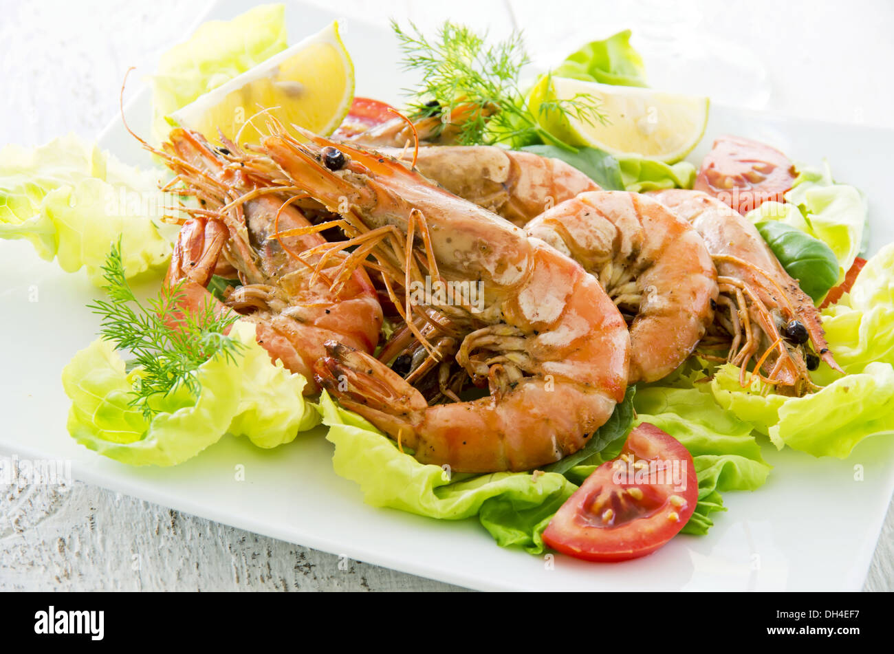 Black tiger prawns hi-res stock photography and images - Alamy