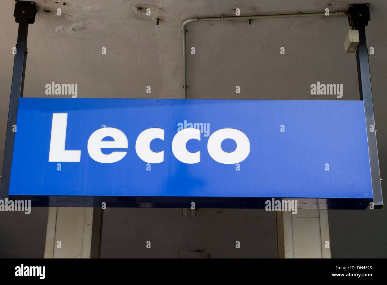 A train station platform sign for Lecco, Italy Stock Photo - Alamy