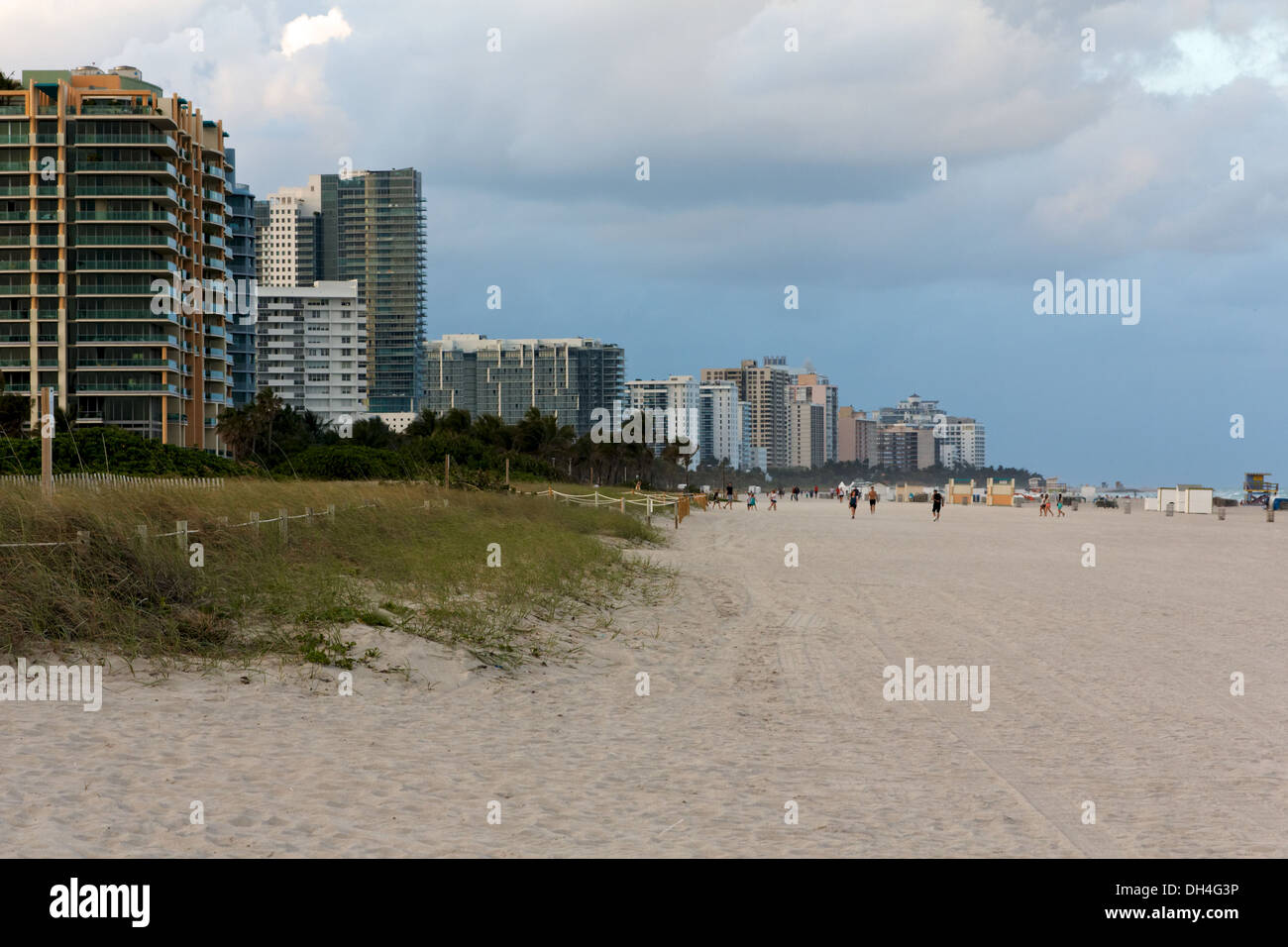 Empty south beach miami florida hi-res stock photography and images - Alamy