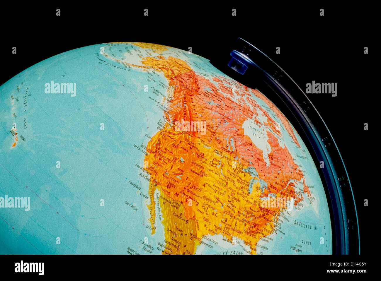 World topographic map countries hi-res stock photography and images - Alamy