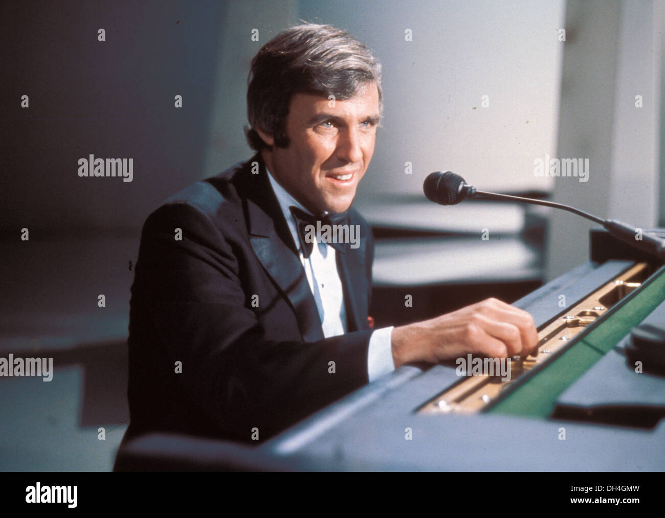 Burt bacharach american singer songwriter in hi-res stock photography ...