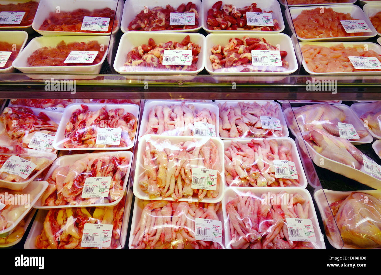 Supermarket and chicken hi-res stock photography and images - Alamy