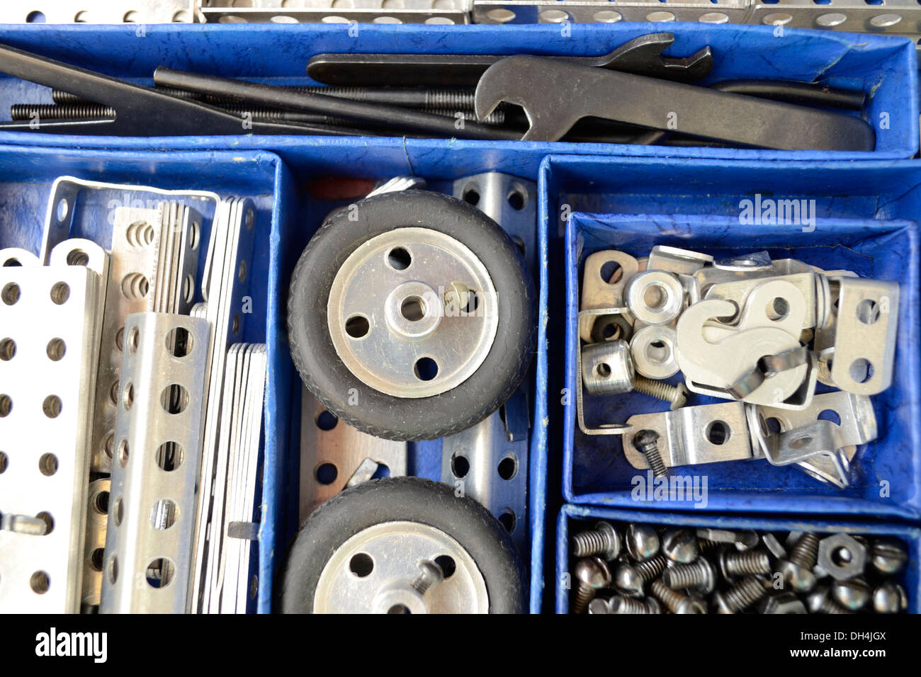 old metal toy kit in the box Stock Photo - Alamy