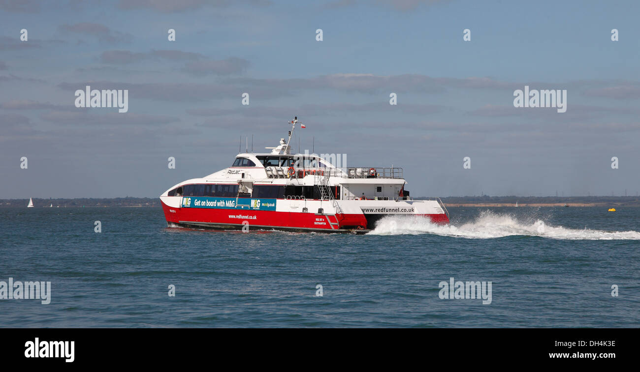 Red Funnel line Red Jet 4 passenger ferry leaving Cowes, Isle of Wight ...