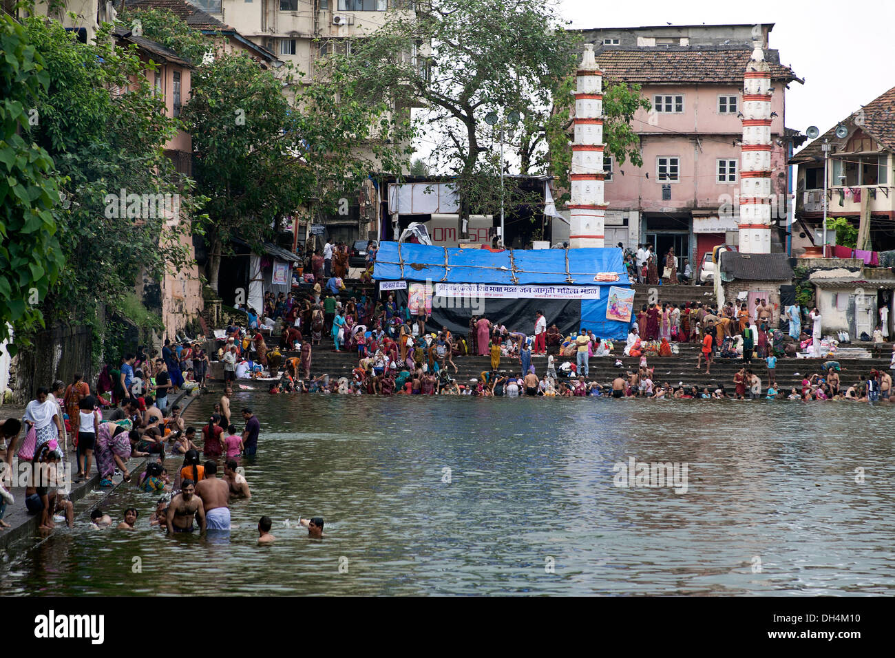 Bathing tanks hi-res stock photography and images - Alamy