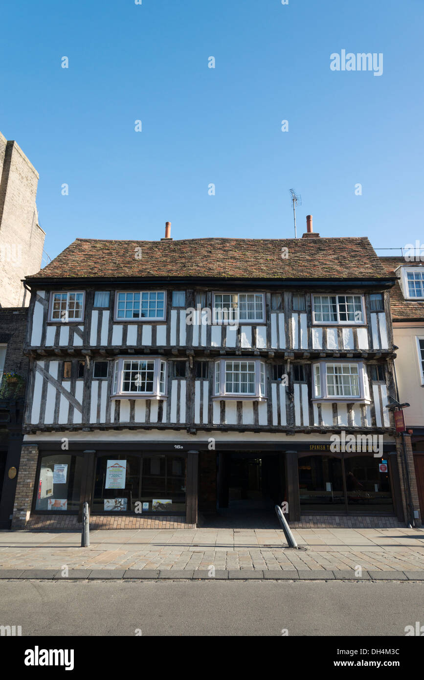 Medieval building cambridge hi-res stock photography and images - Alamy