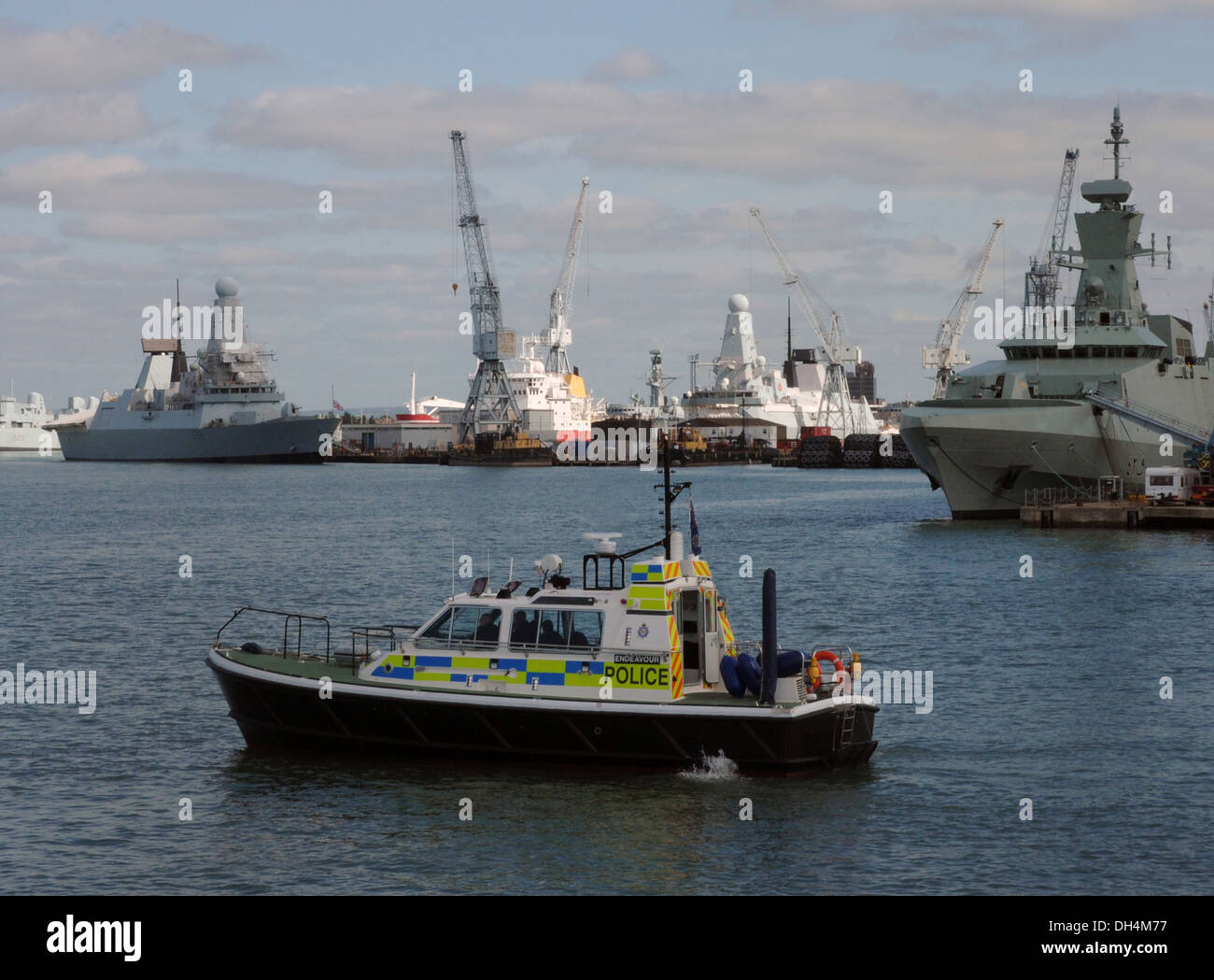 Police boat portsmouth hi-res stock photography and images - Alamy
