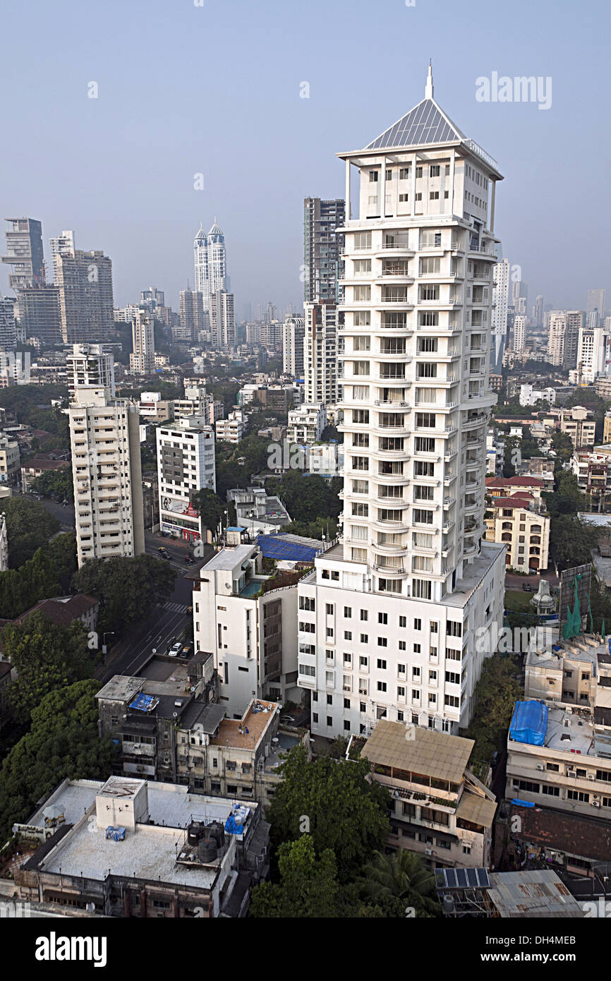 Corner buildings hi-res stock photography and images - Alamy