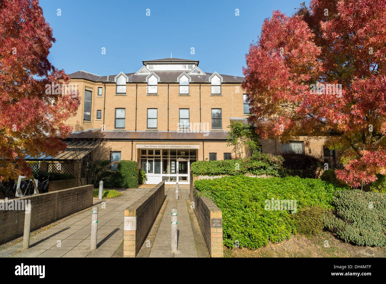 Maths and science hi-res stock photography and images - Alamy