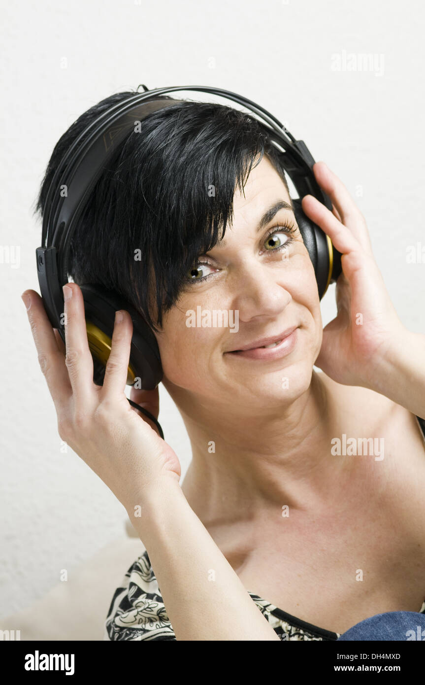 hear the music Stock Photo - Alamy