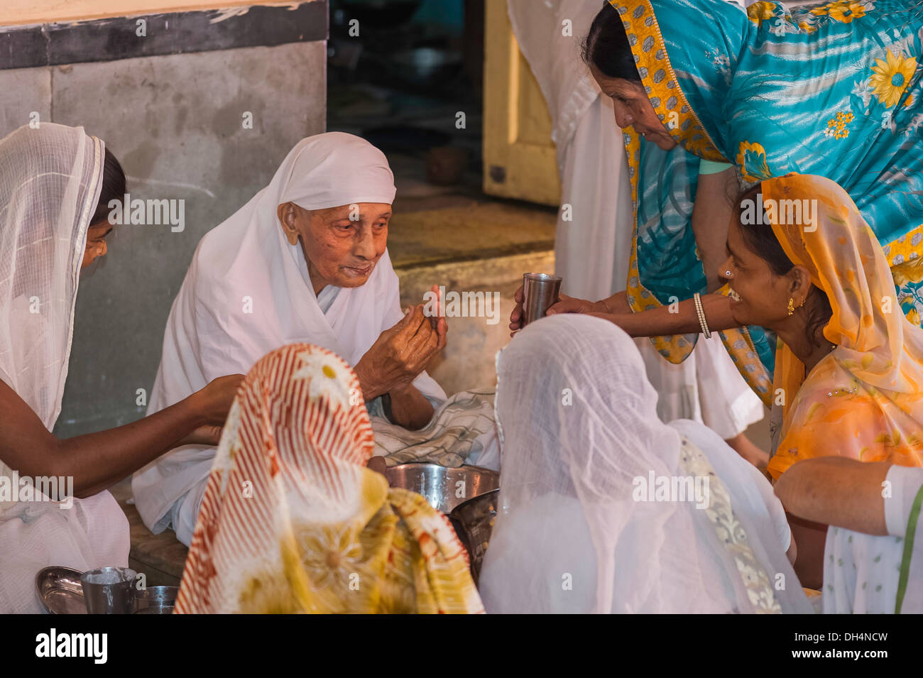 Jainism People Praying