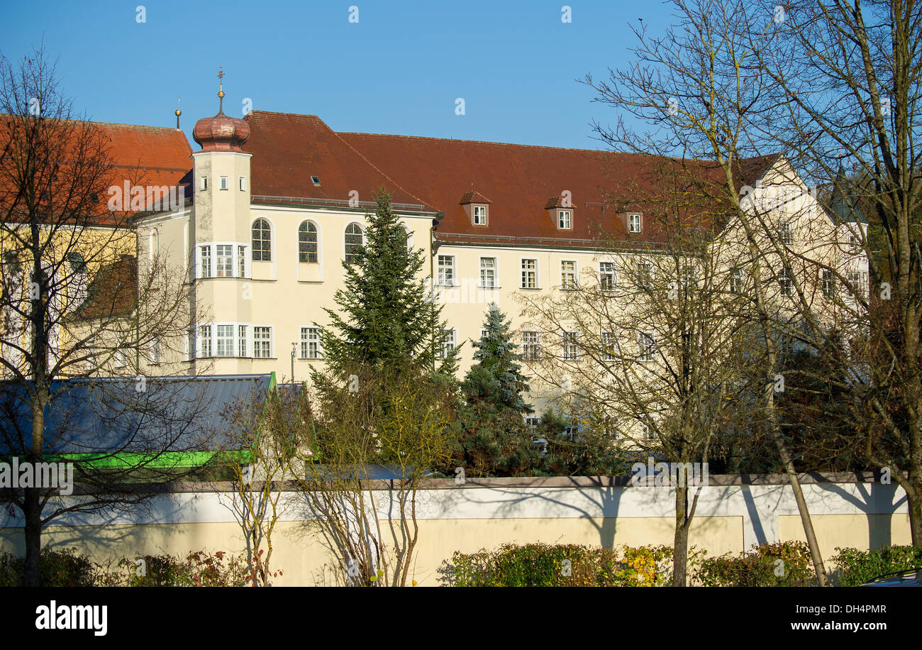 The sun shines onto the cloister in Metten, Germany, 31 October 2013 ...