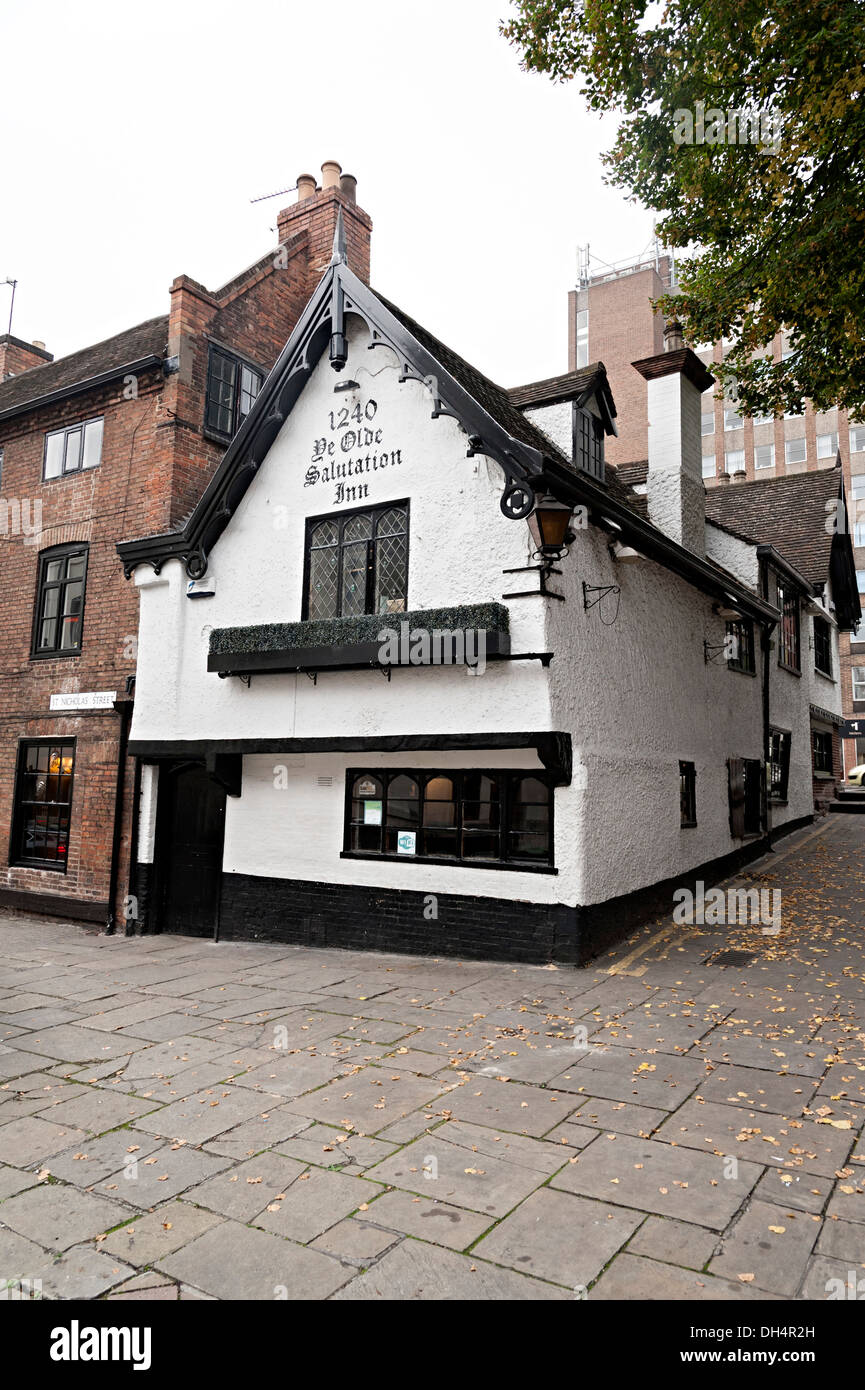 Old salutation inn pub Nottingham one of the oldest pubs in england ...