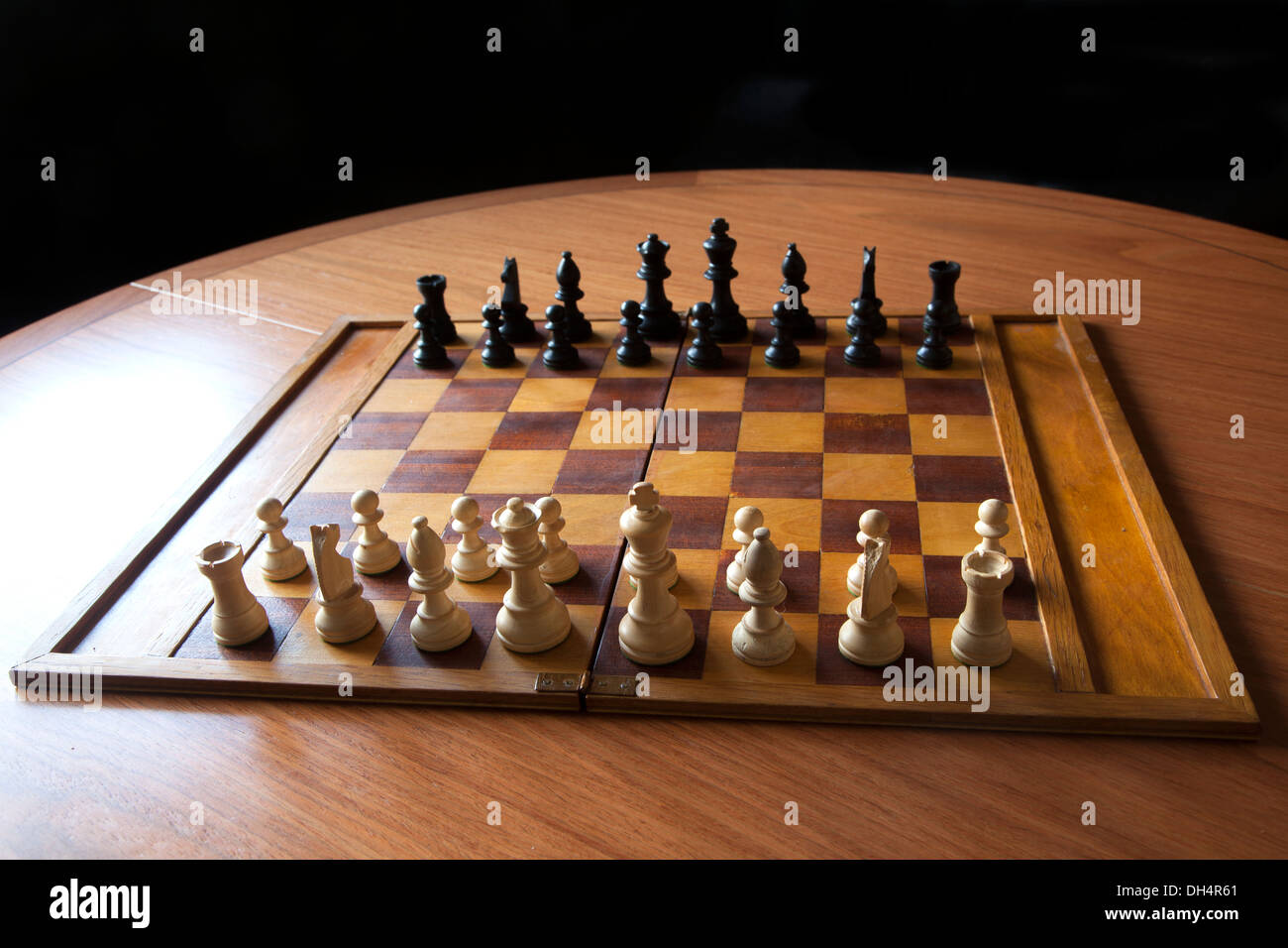 Chess board with pieces hi-res stock photography and images - Alamy