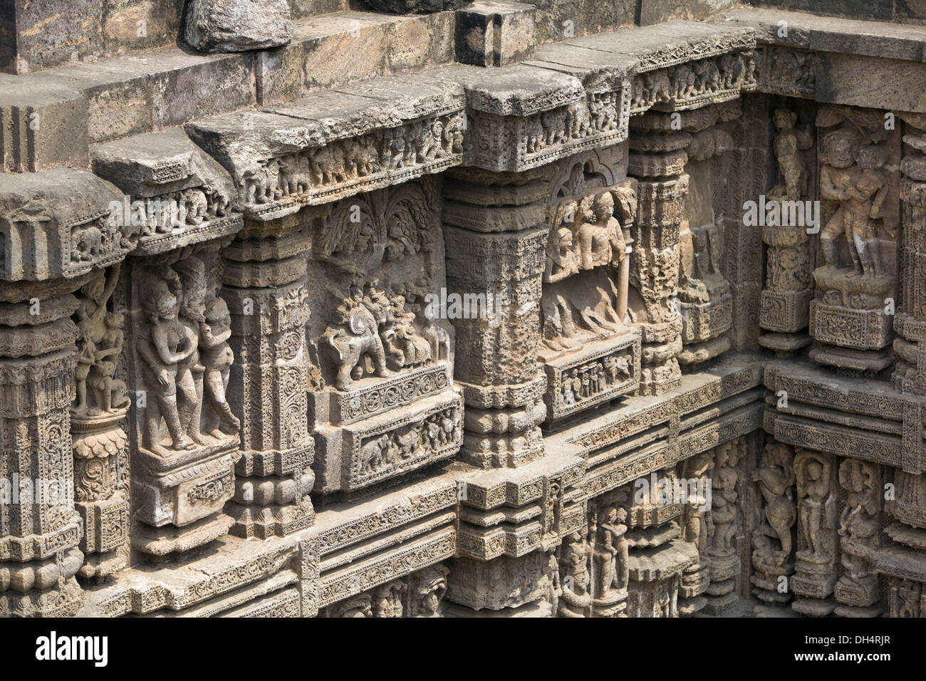 Carved Sculptures on wall, Konark Sun Temple, Orissa India. UNESCO ...