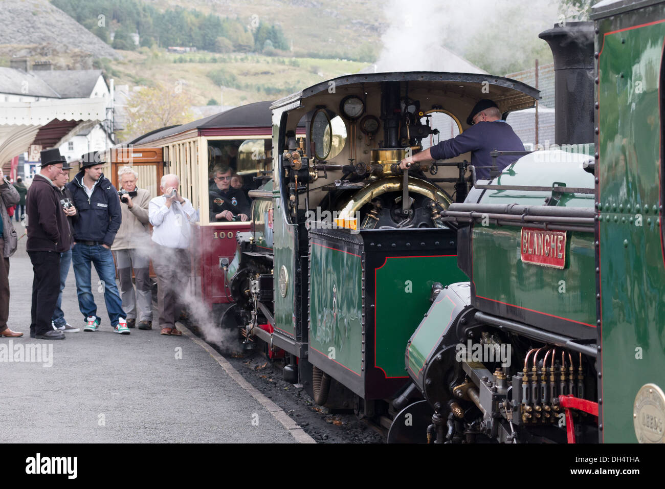 Steam locomotive pulling a train at Blaenau Ffestiniog railway station, Wales Stock Photo - Alamy